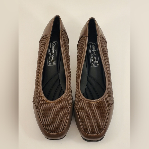 Comfort Well | Shoes | New Comfort Well By Beacon Womens Brown Stretch ...